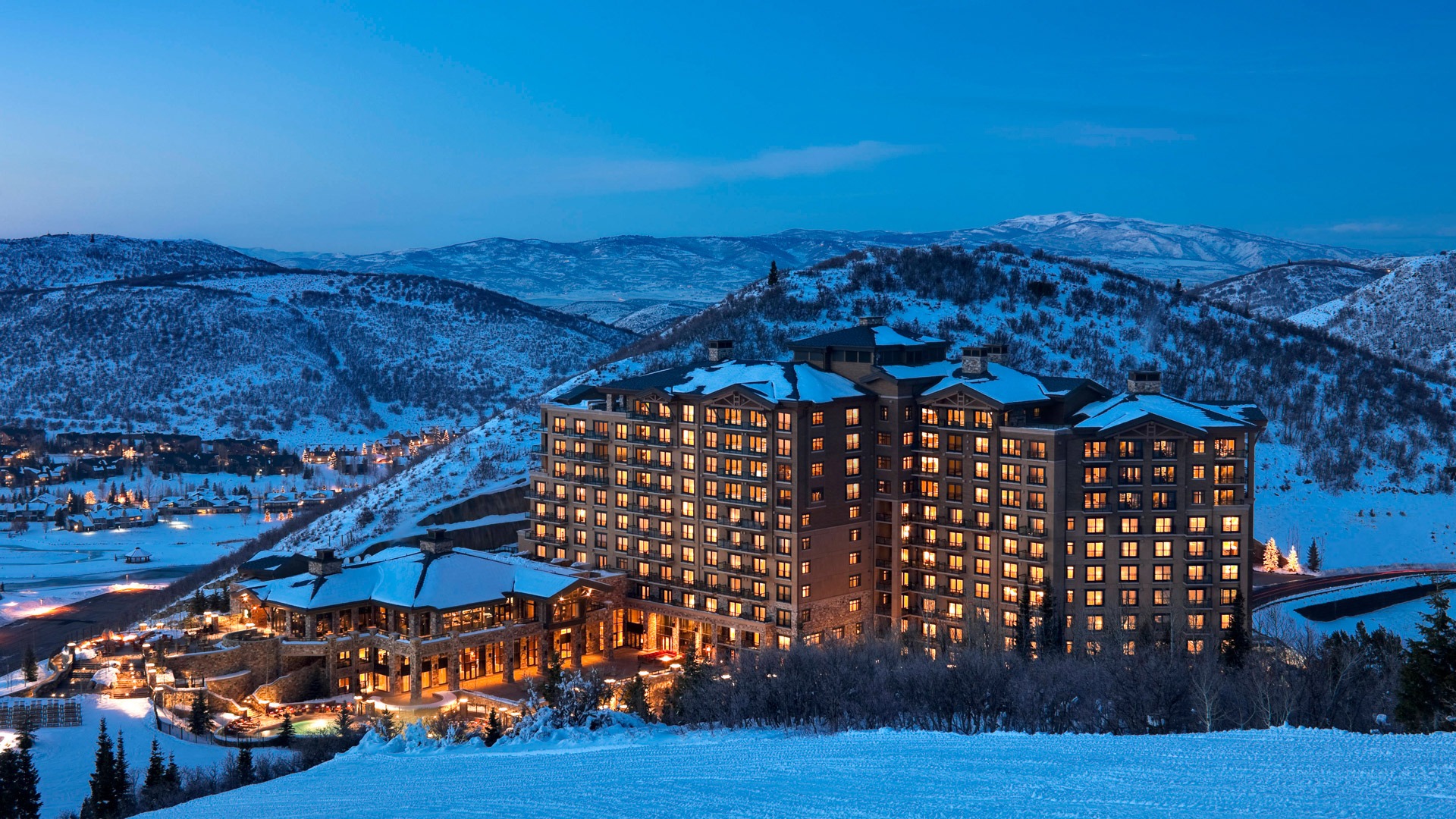 The Luxury Escape at the St. Regis During the 2019 Film Festival - RAND ...